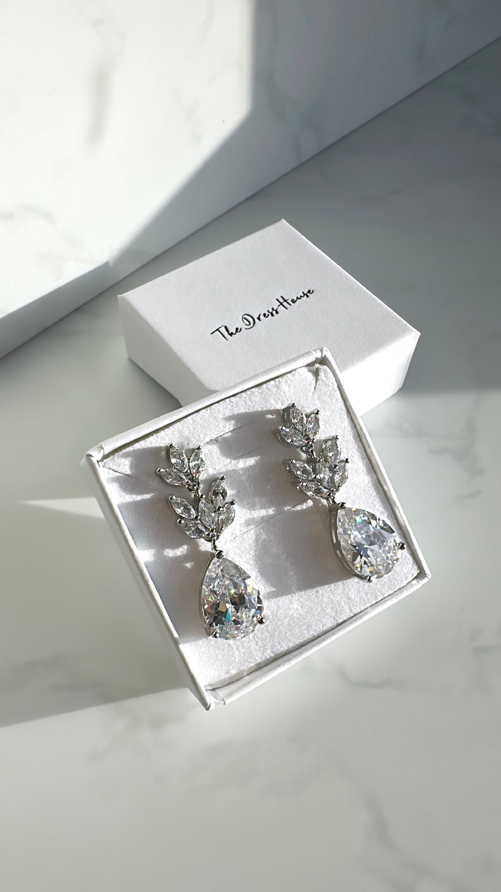 Luisa - Silver Diamanté Earring – The Dress House