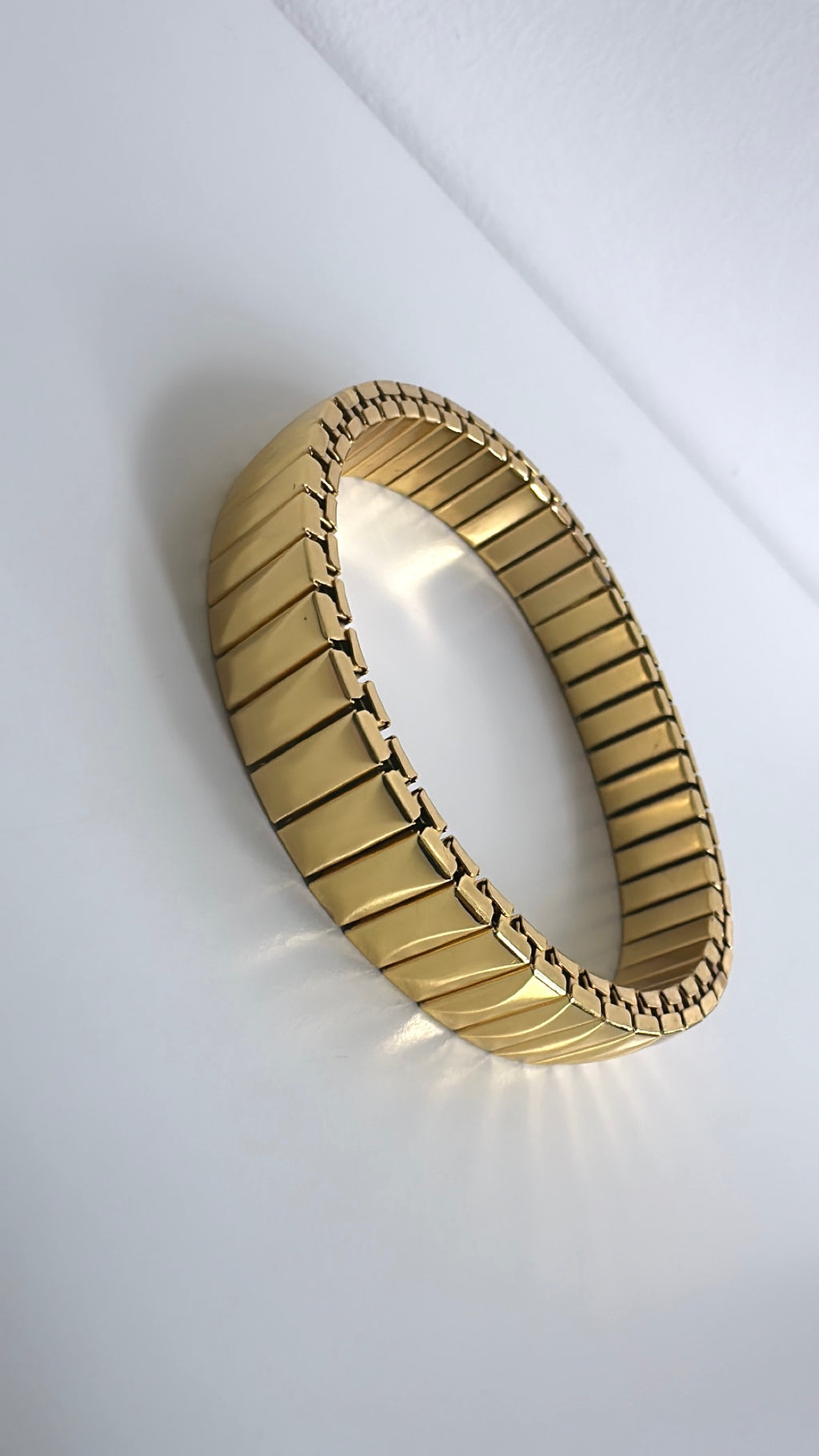 Cara - Gold Bracelet Bangle – The Dress House
