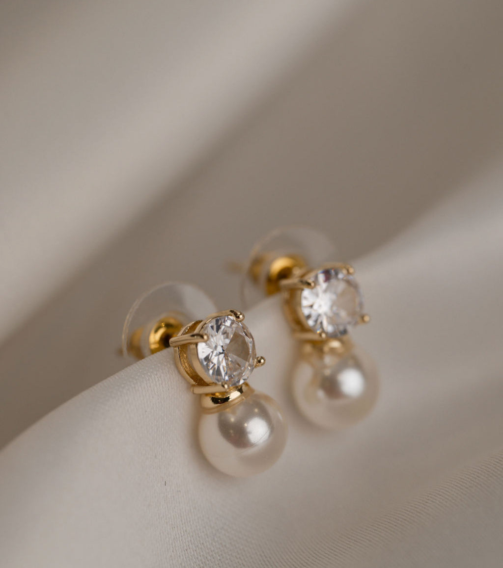 Alice - Gold Pearl Earring – The Dress House